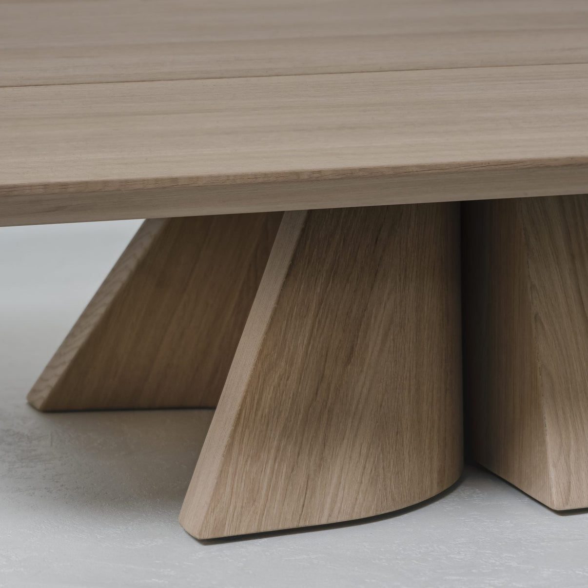 VAN ROSSUM | GOT COFFEE TABLE | $38,074.00 - PIETRA CASA